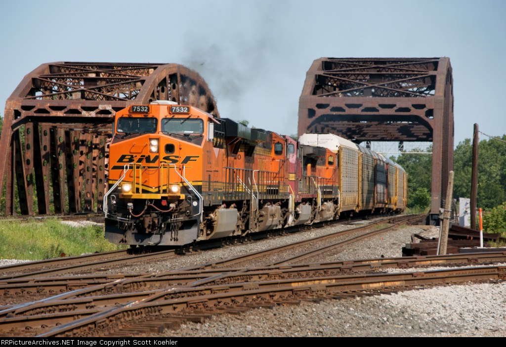 BNSF 7532